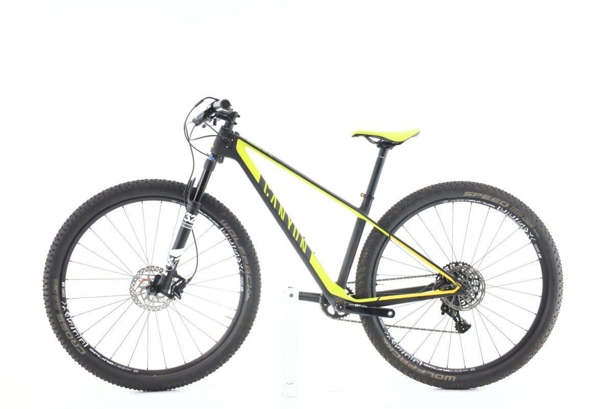 VTT Canyon Exceed CF SL 7.9 Pro Race | Campsider
