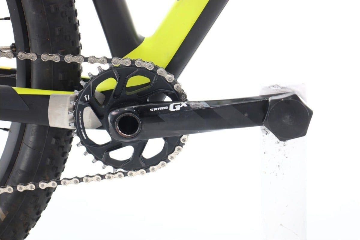 VTT Canyon Exceed CF SL 7.9 Pro Race | Campsider