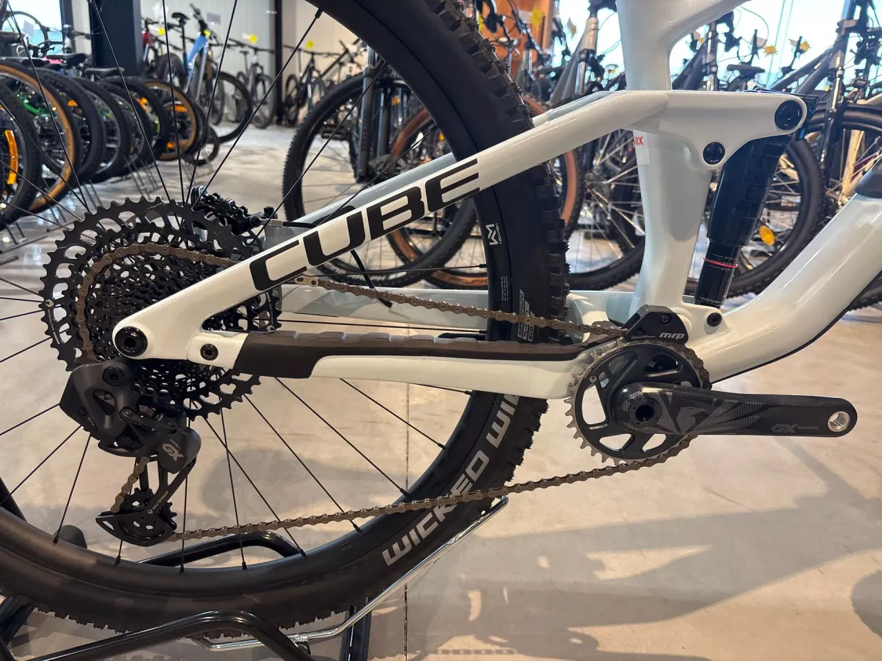 VTT Cube Stereo One44 C:68x Slx | Campsider