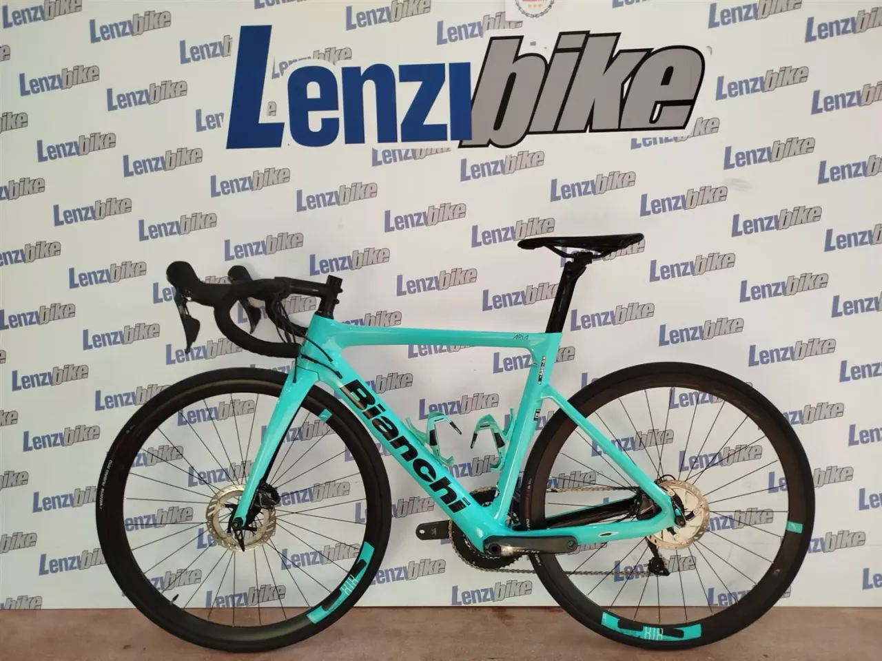 Vélos de route Bianchi Aria | Campsider