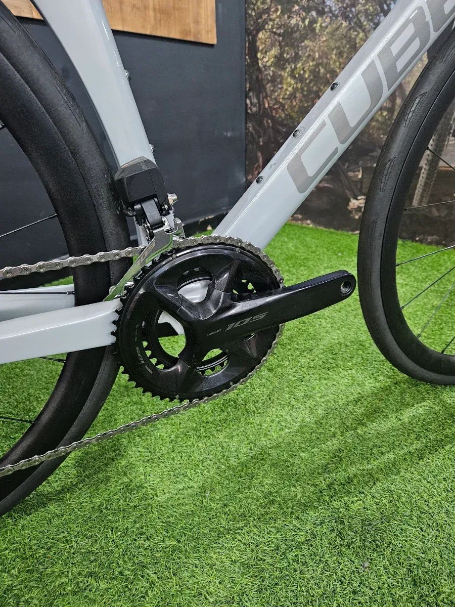 Vélos de route Cube Agree C:62 One | Campsider