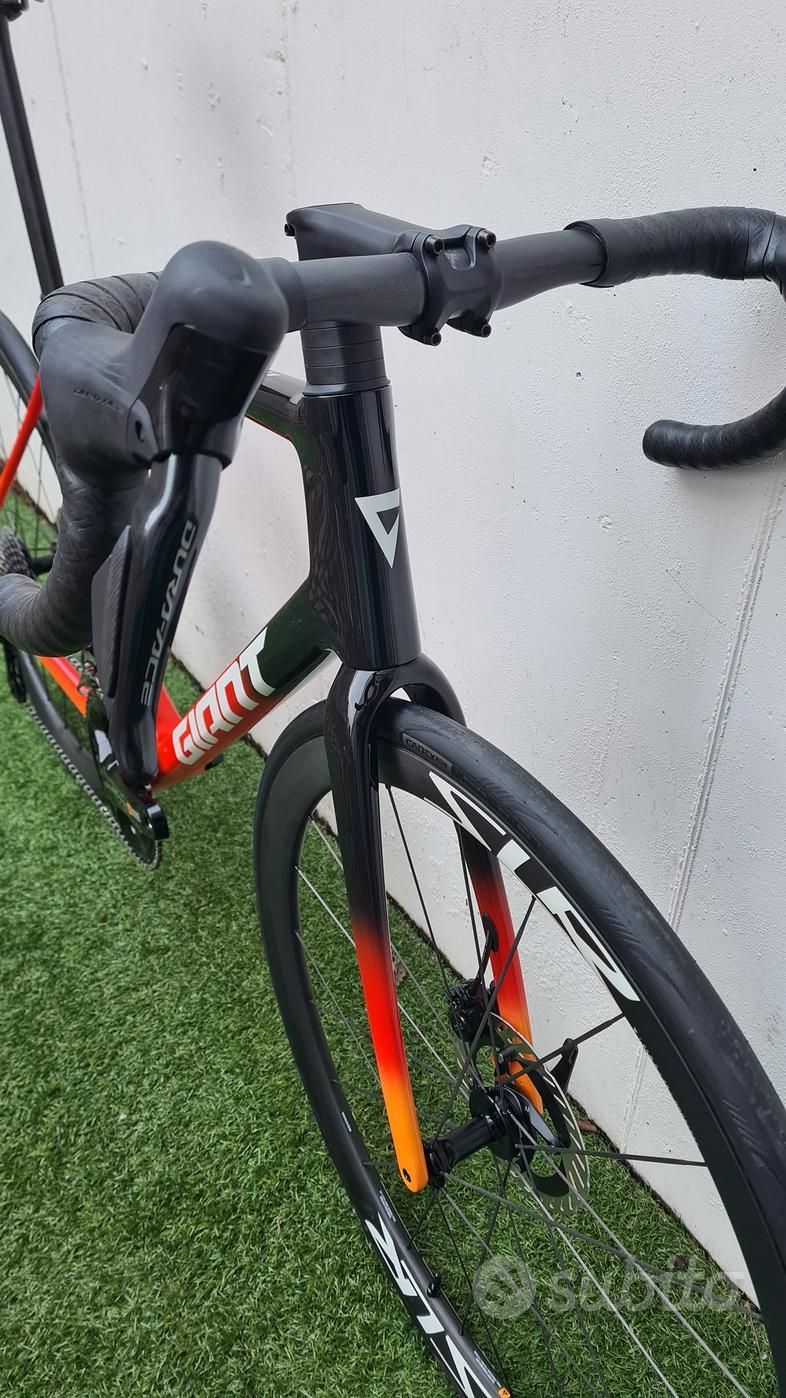 Vélos de route Giant Advanced Pro | Campsider