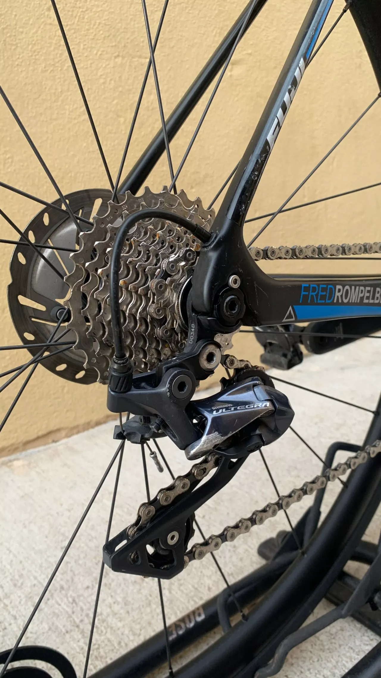 Vélo de route Fuji Sl 2.1 Full Carbon Shimano Ultegra 11sp Disc (2020 ...