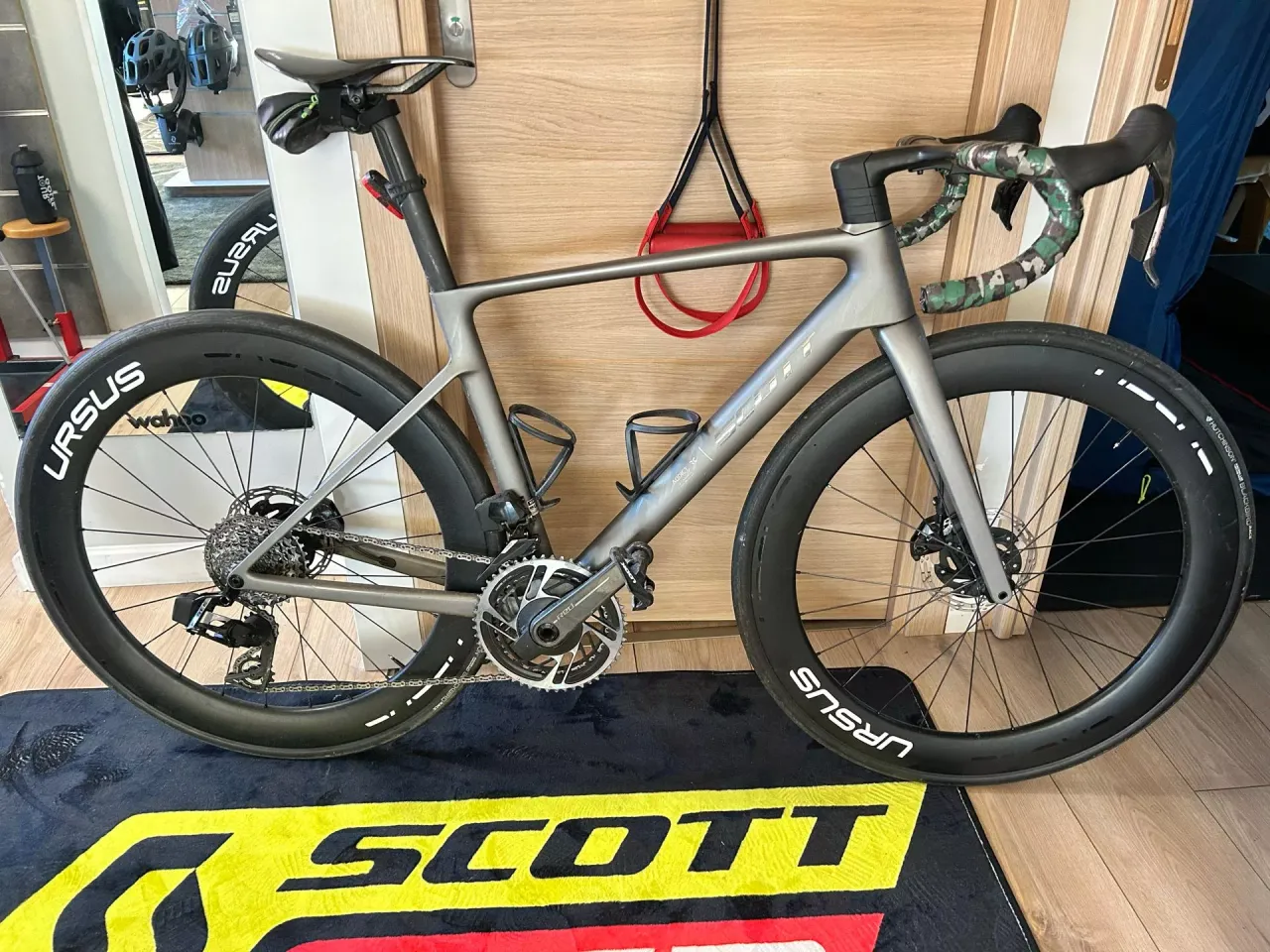Vélo de route Scott Addict Rc Team 2025 | Campsider