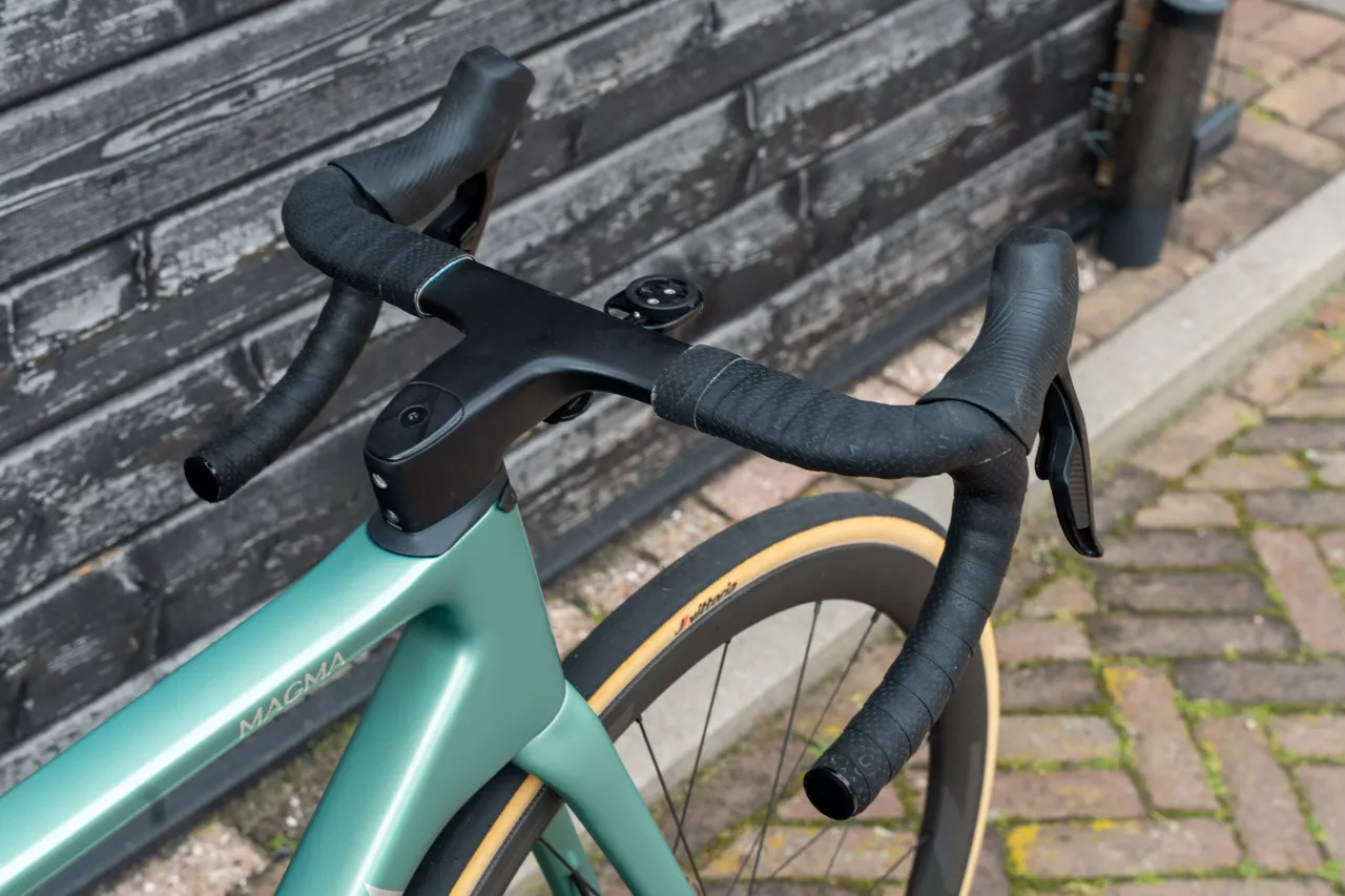 Vélo de route Aurum Magma | Campsider