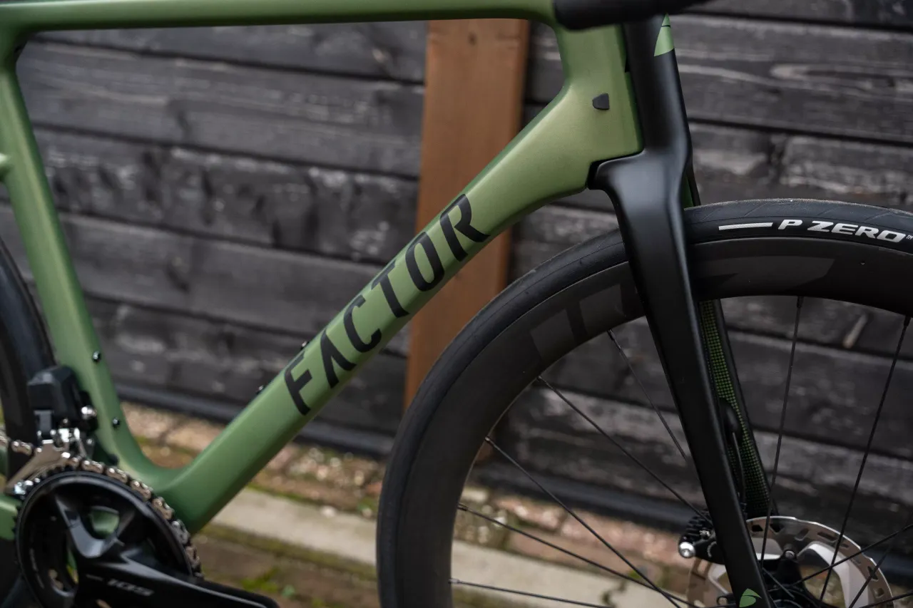 Vélo de route Factor Vista | 105 2x12 | Campsider