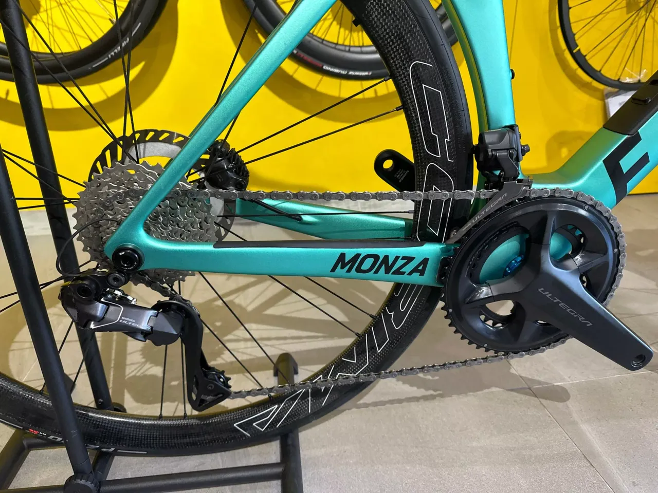 Vélo de route Factor Factor Monza | Campsider
