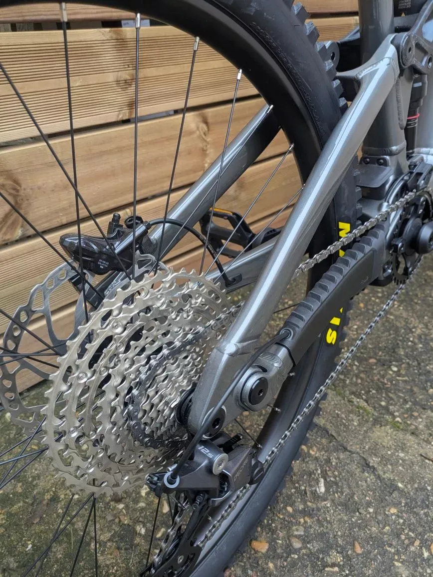 VTT Santa Cruz Vala Al Deore 2026 | Campsider