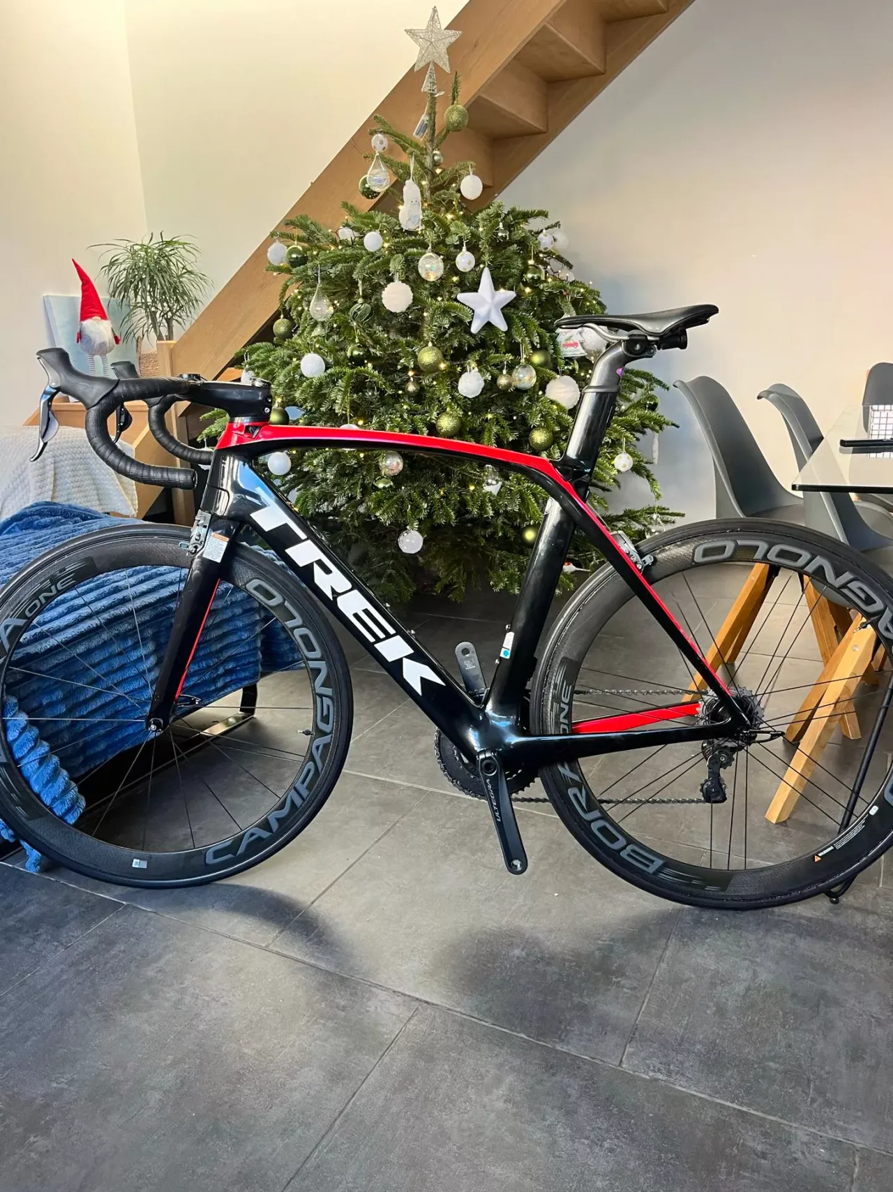 Vélo de route Trek Madone 9.5 | Campsider