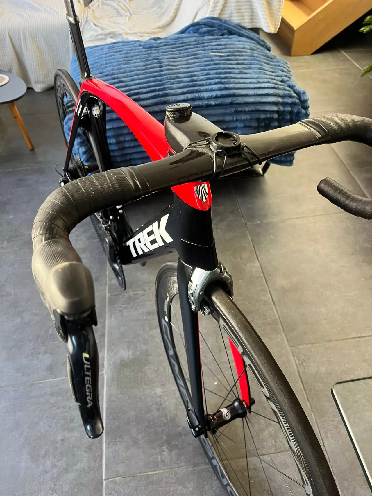 Vélo de route Trek Madone 9.5 | Campsider