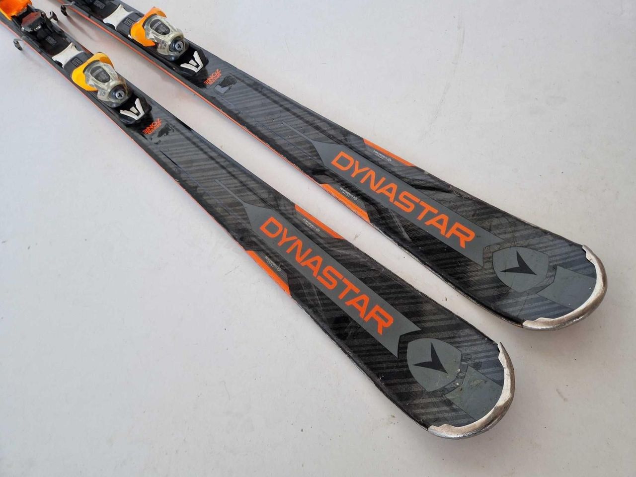 Skis alpins Dynastar Speed Zone | Campsider