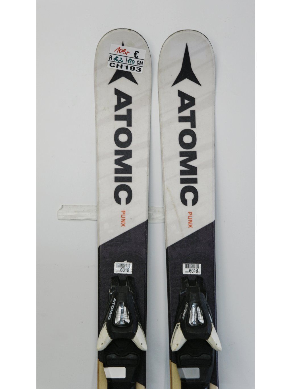 Skis alpins Atomic Punx | Campsider