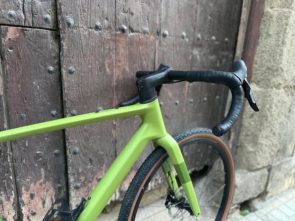 Vélo gravel Scott Addict Gravel 30 | Campsider