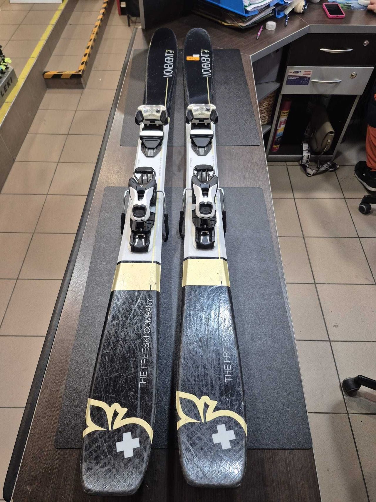 Skis alpins Movement Beyond 88 | Campsider