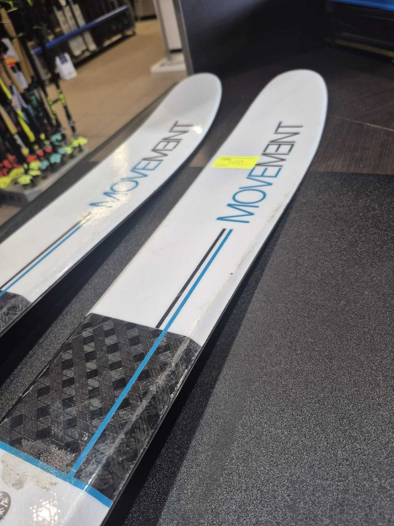 Skis alpins Movement Icon 89 | Campsider