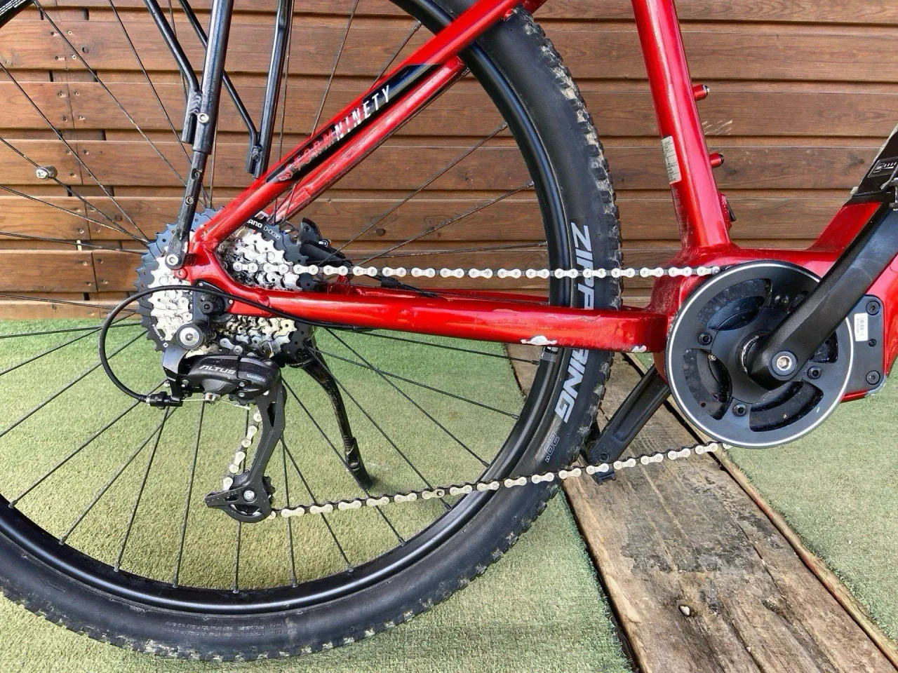 VTT Rock Machine Storm E90 | Campsider