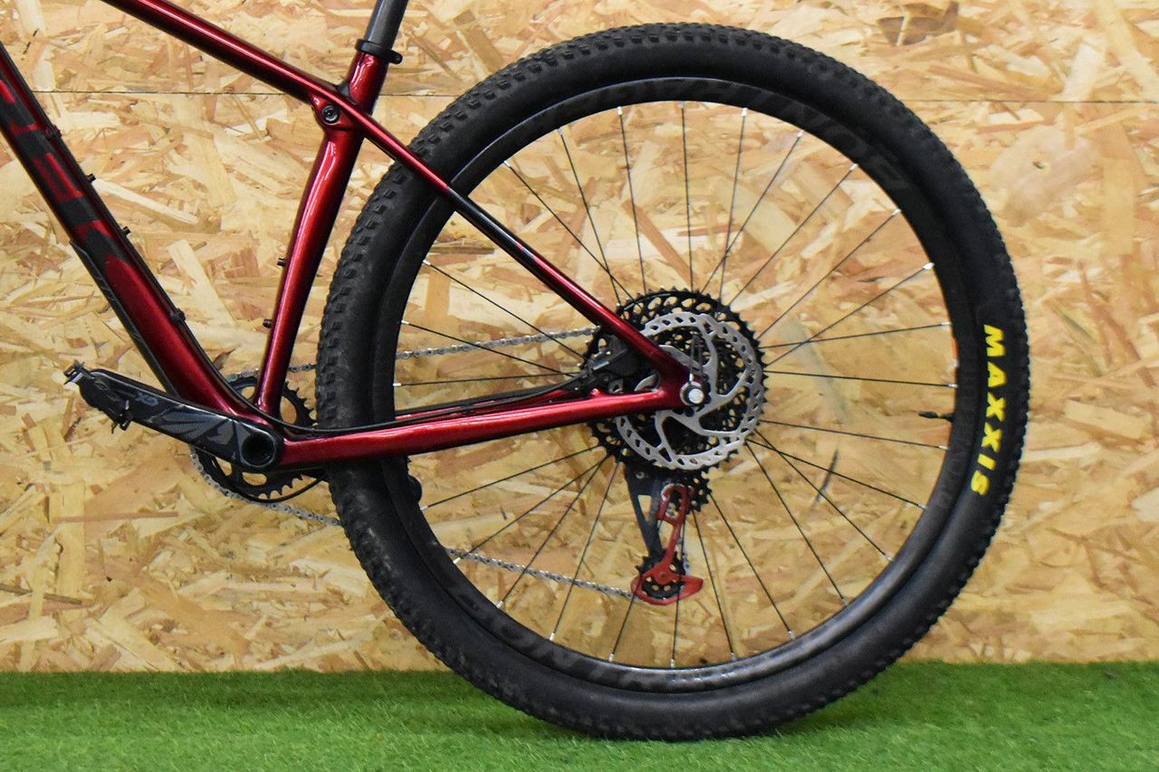 VTT Trek Procaliber 9.7 Custom | Campsider