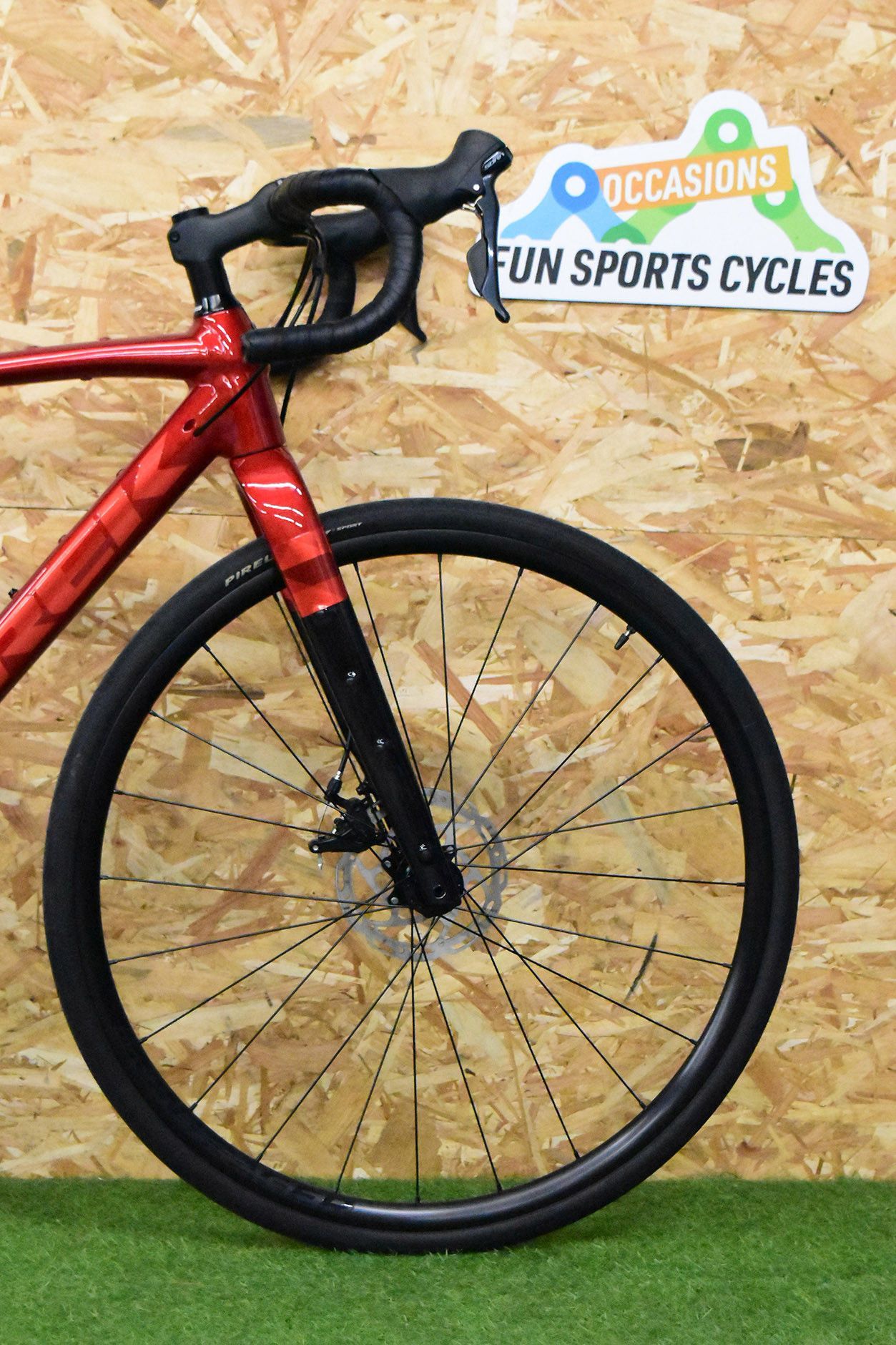Vélo de route Trek Checkpoint Alr 3 Revise | Campsider