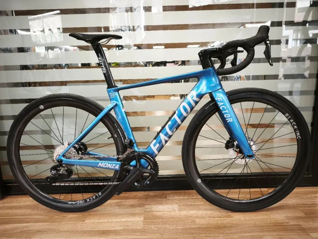 Vélo de route Factor Monza Solar Blue | Campsider