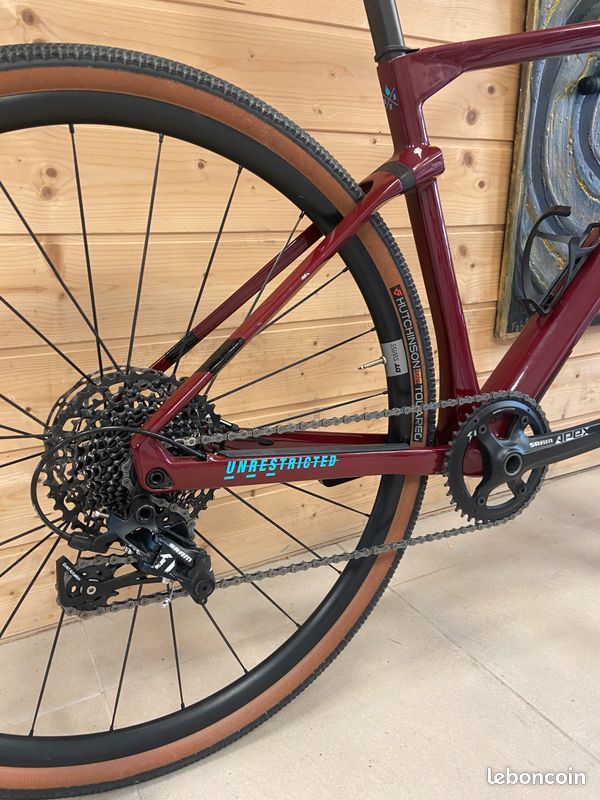 Vélo gravel BMC Urs 4 | Campsider