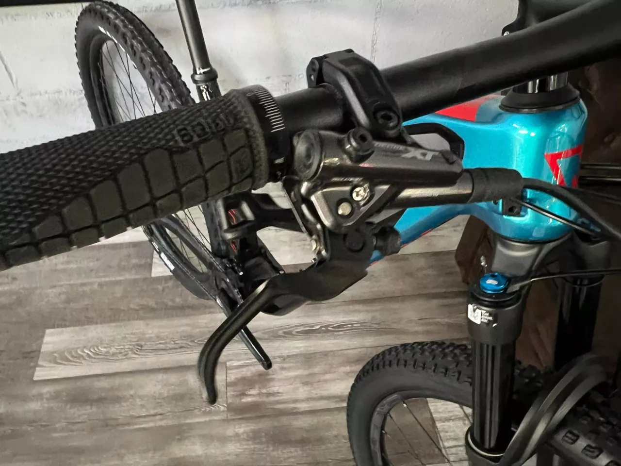 VTT Conway Rlc Fs 6.9 Custom | Campsider