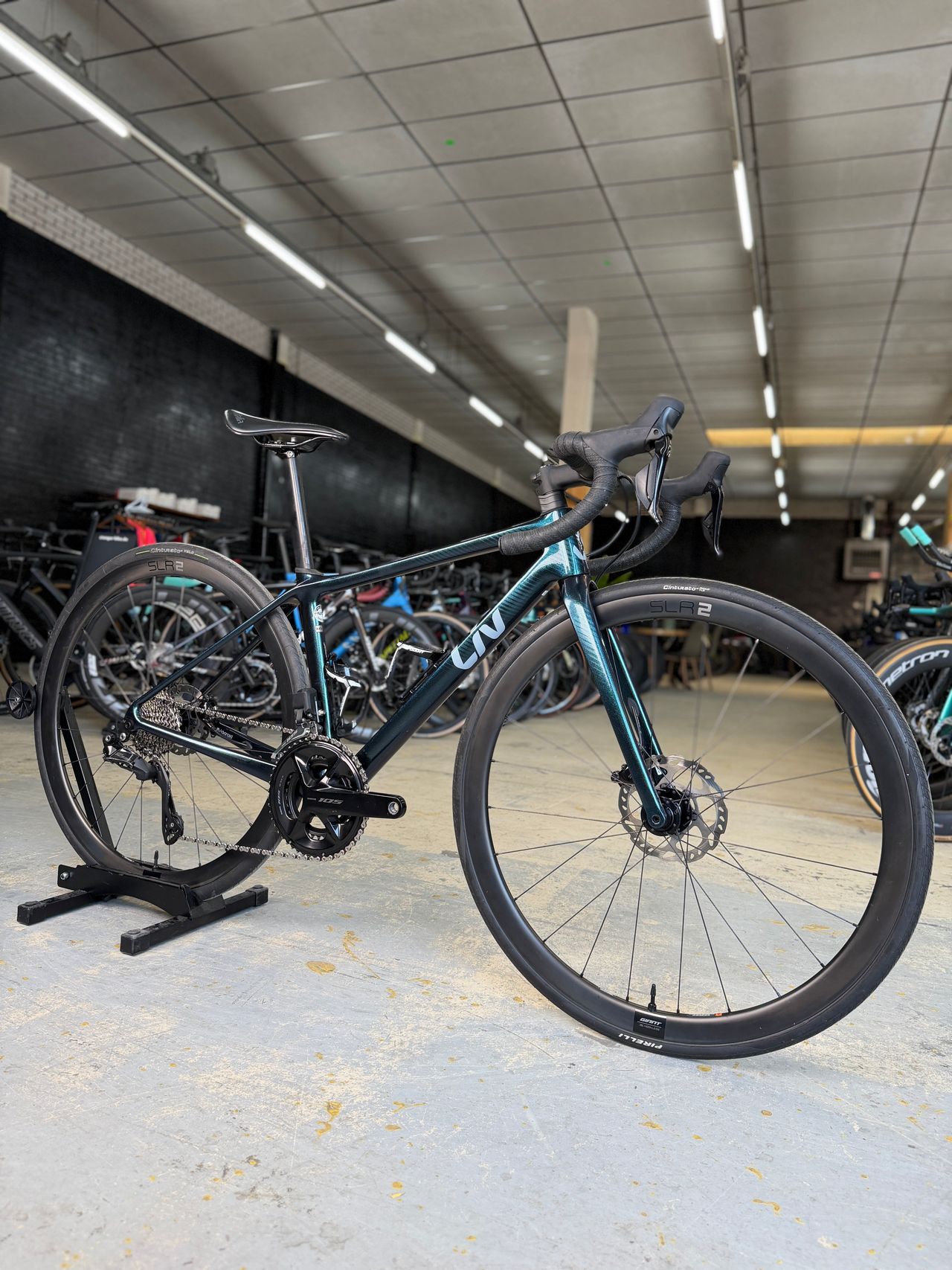 Vélo de route Liv Langma Advanced Disc 1+ Pro Di2 Carbon | Campsider