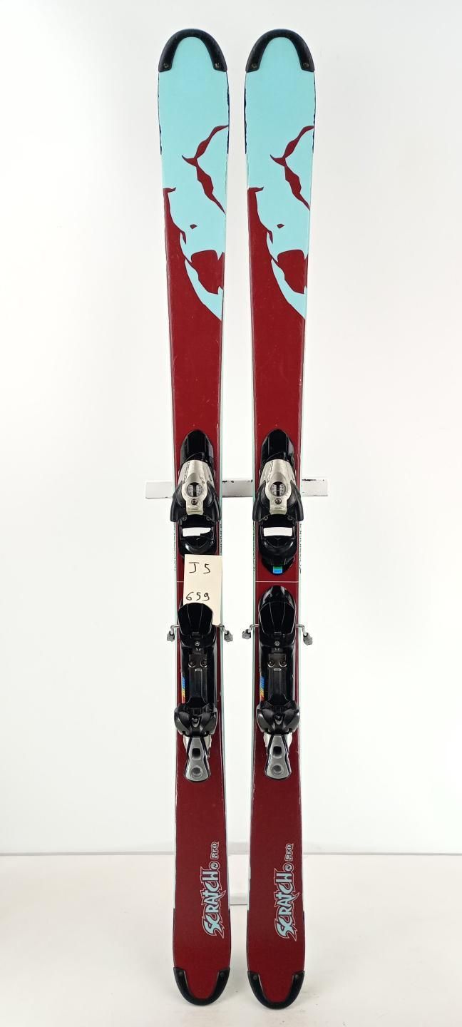 Skis alpins Rossignol Scratch Pro | Campsider