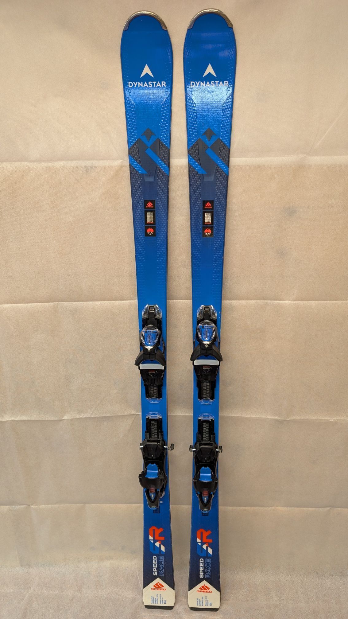 Skis alpins Dynastar Speed Race Sr Test 2025 | Campsider