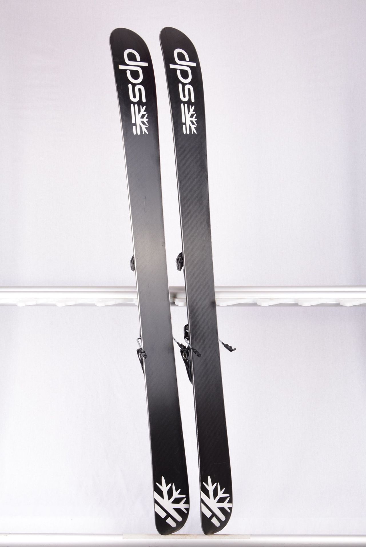 Skis alpins Dps Freeri Zelda 106 Foundation | Campsider