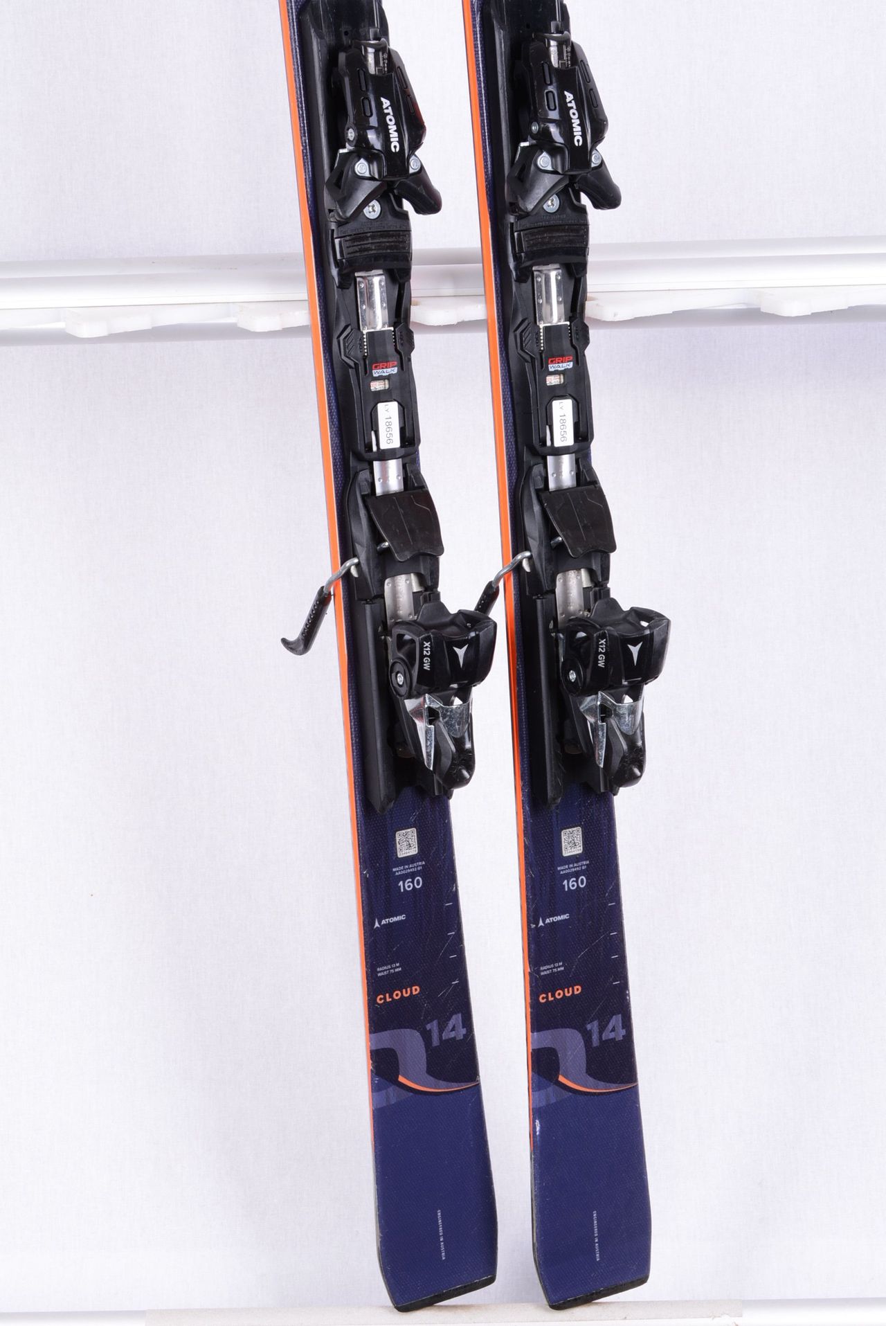 Skis alpins Atomic Cloud Q14 Revoshock S 2023 | Campsider