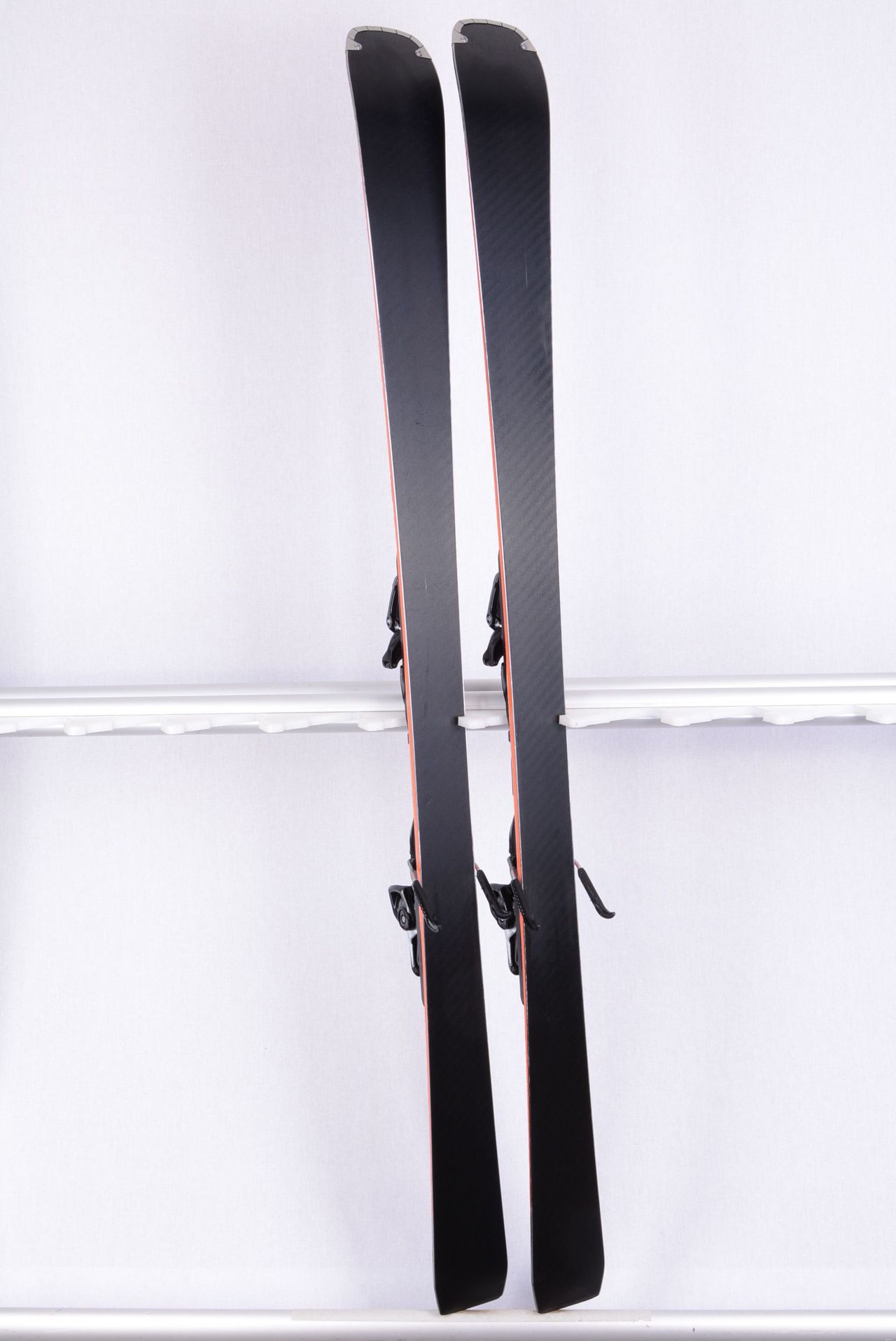 Skis alpins Atomic Cloud Q14 Revoshock S 2023 | Campsider