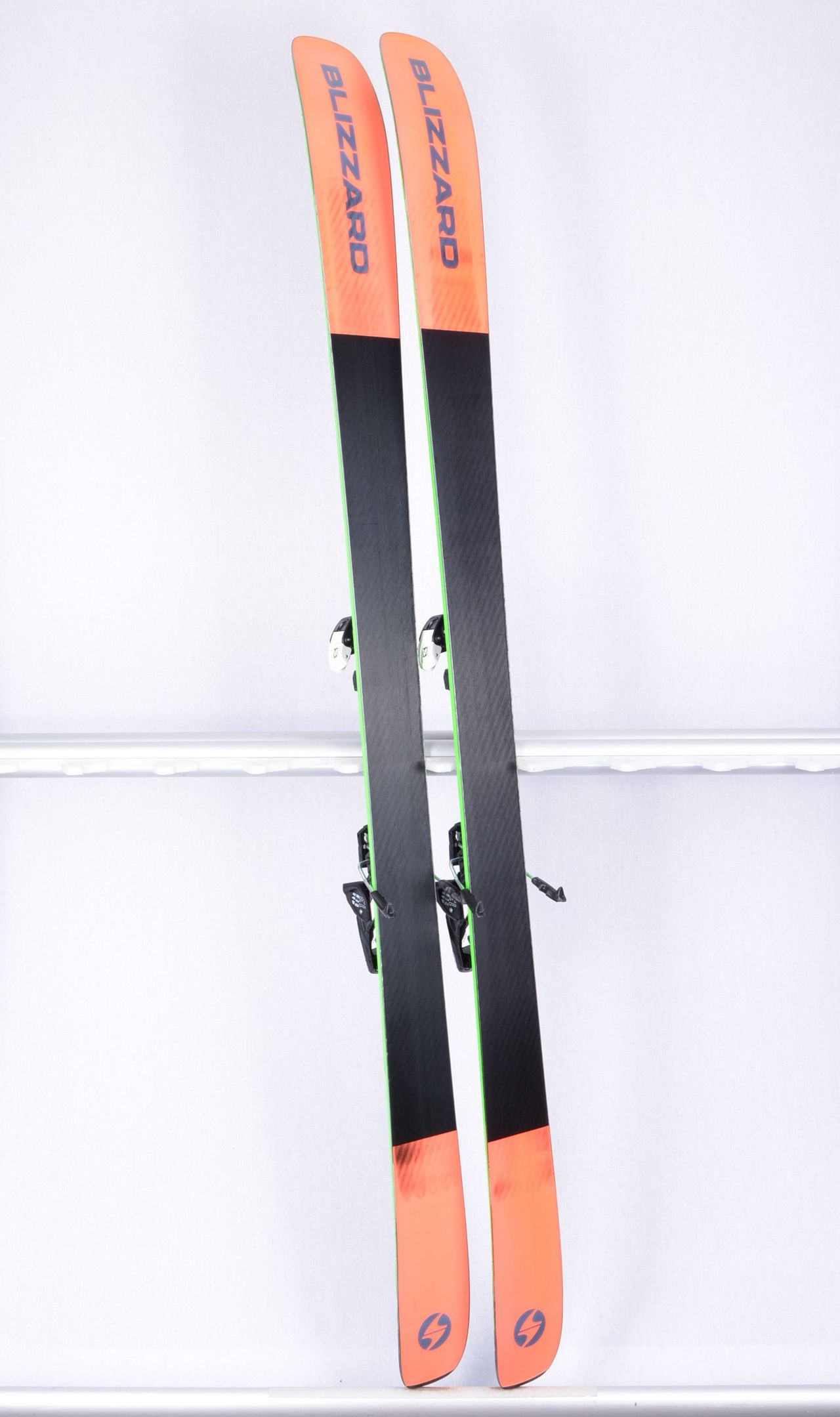 Skis alpins Blizzard Freeri Rustler 9 | Campsider