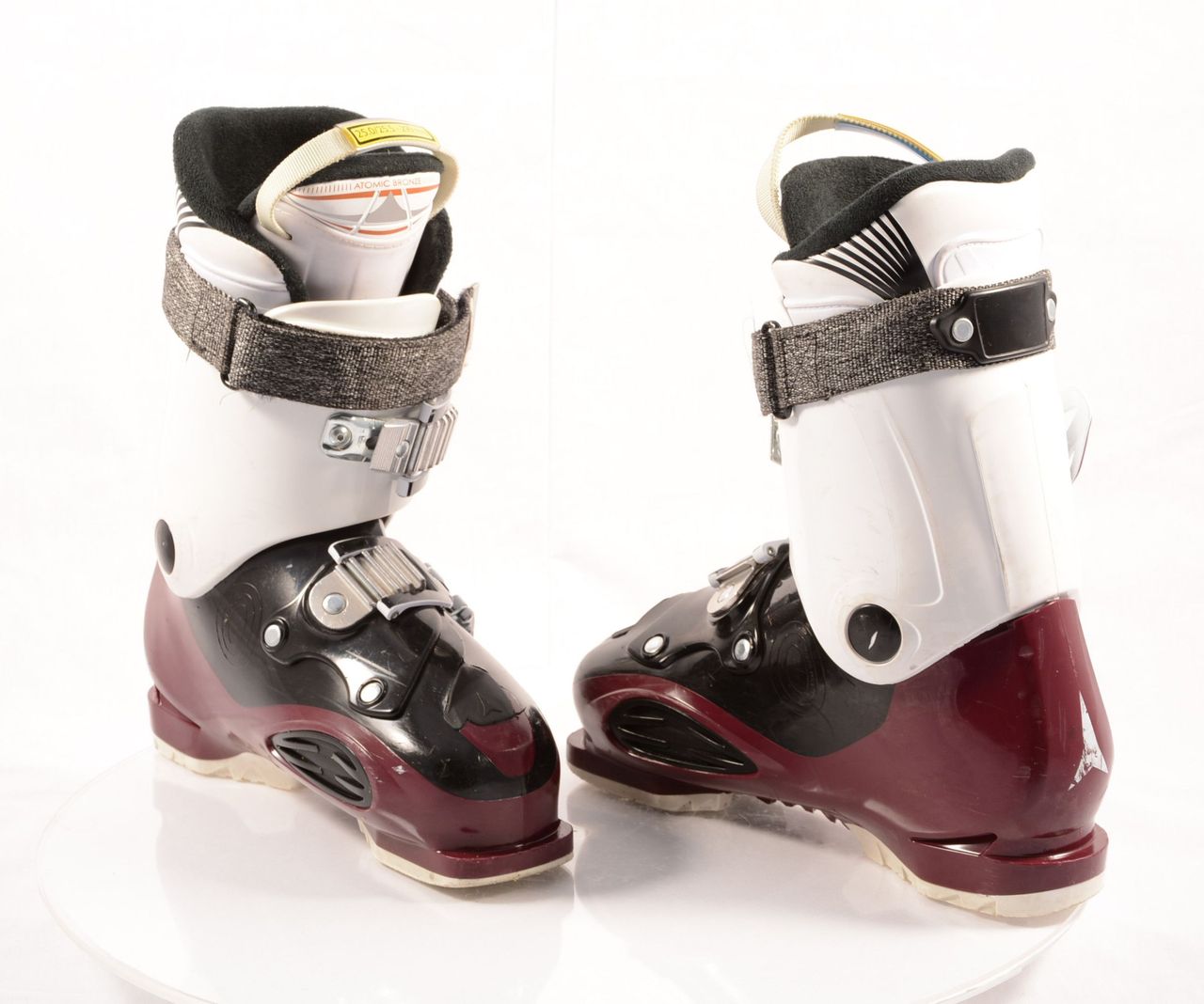 Chaussures de ski Atomic Live Fit R80 Berry | Campsider