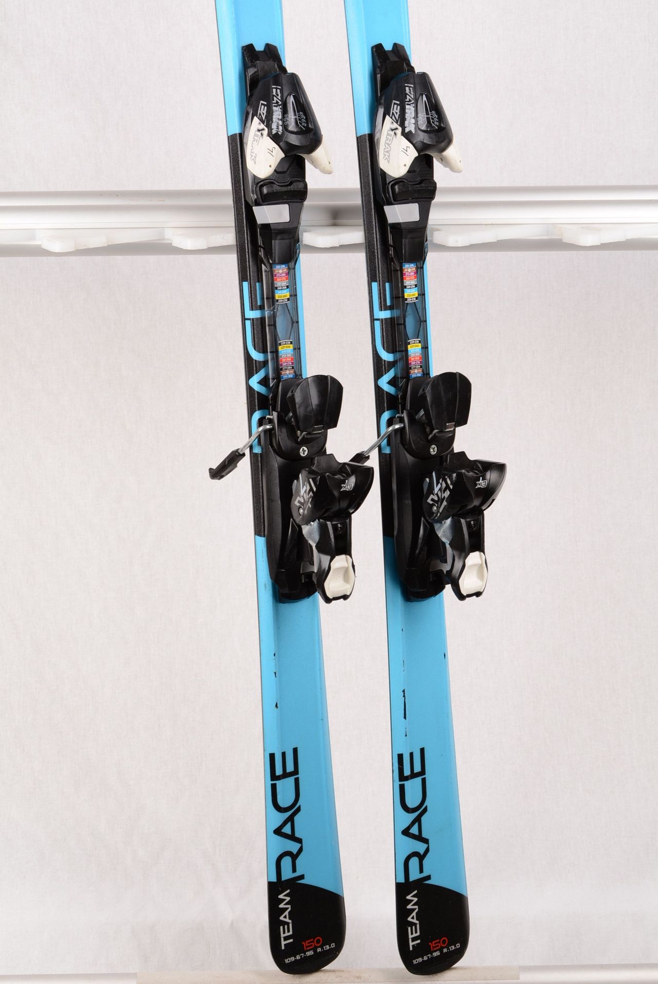 Skis alpins Stockli Race Team Blue + Atomic Ezytrak 7 | Campsider