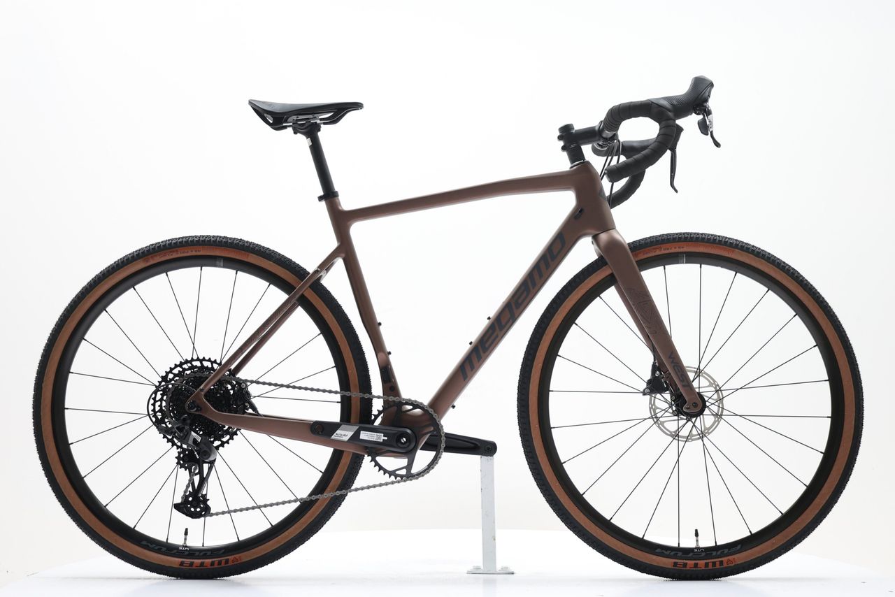 Megamo WEST 10 | Campsider