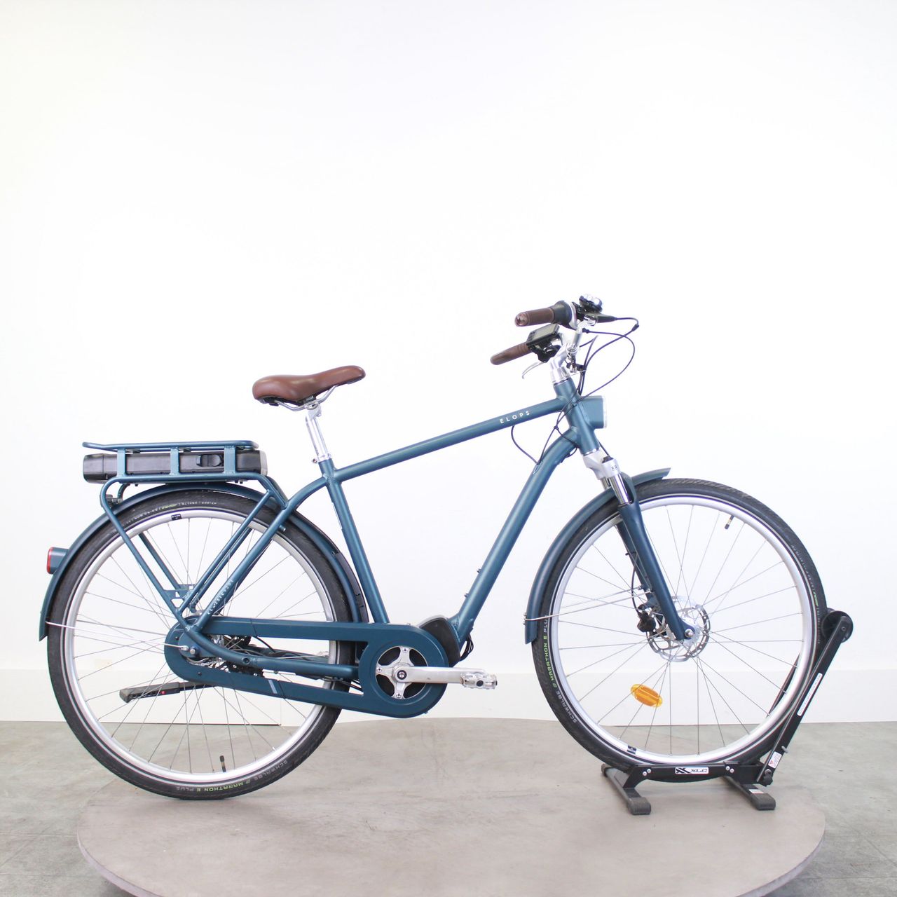 Vélos de ville électriques Decathlon Elops 920E | Campsider