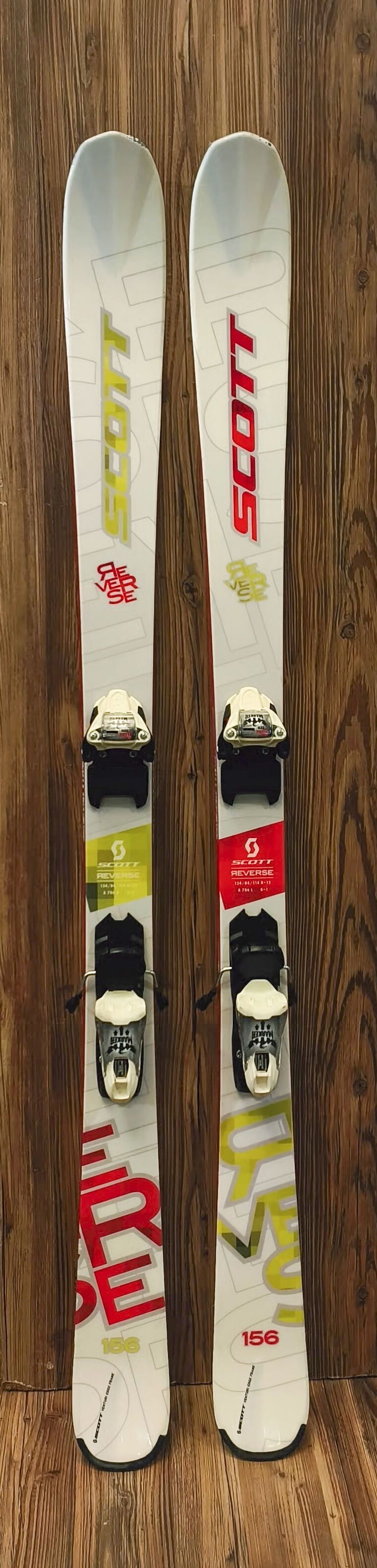 Skis alpins Scott Reverse | Campsider