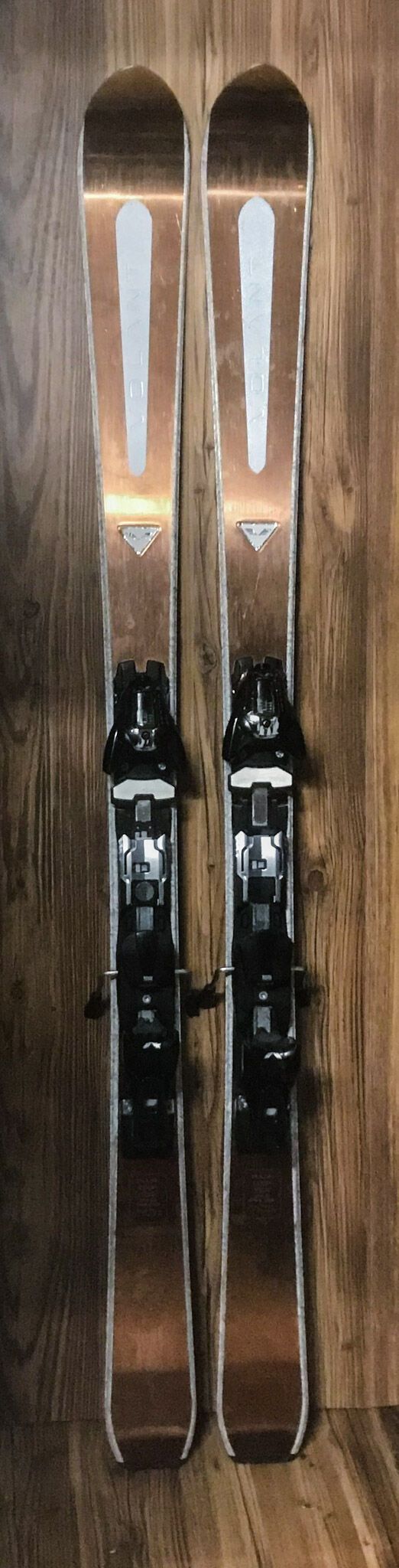 Skis alpins Volant Pulse Loop | Campsider