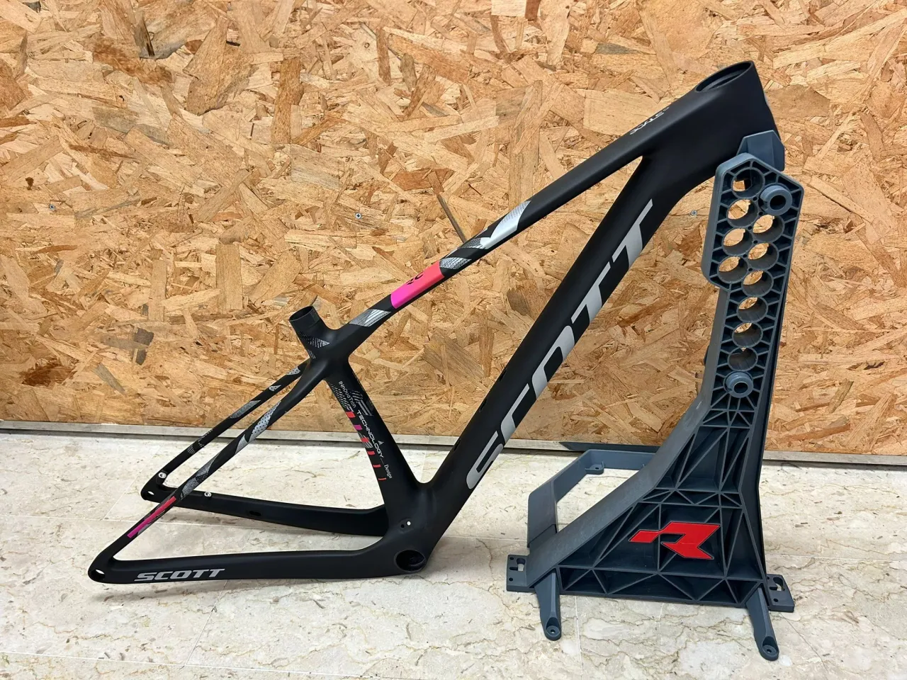 VTT Scott Scale Rc World Cup Hmx 29″ Mtb (2025) Frameset | Campsider