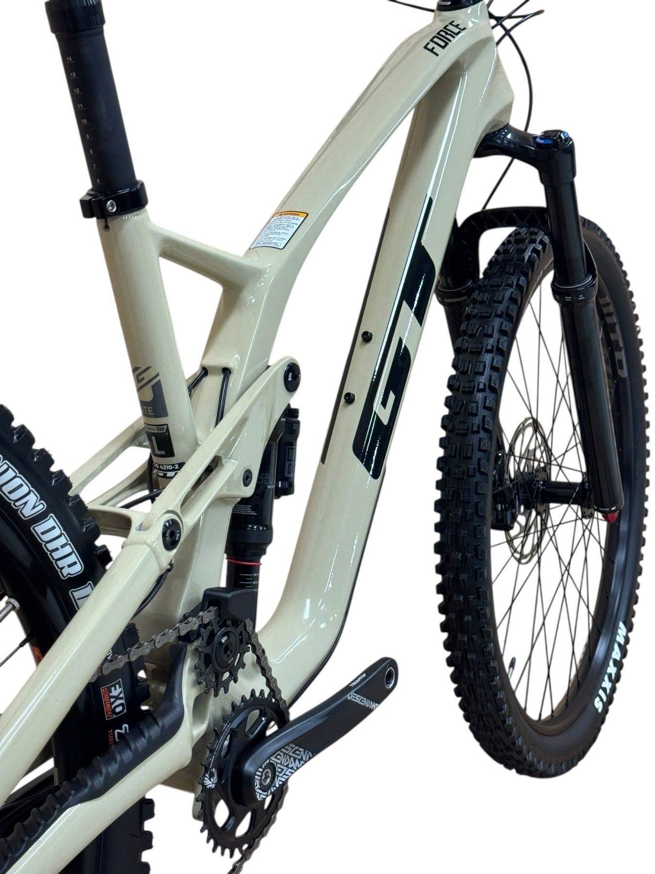 VTT Gt Force Carbon Elite | Campsider