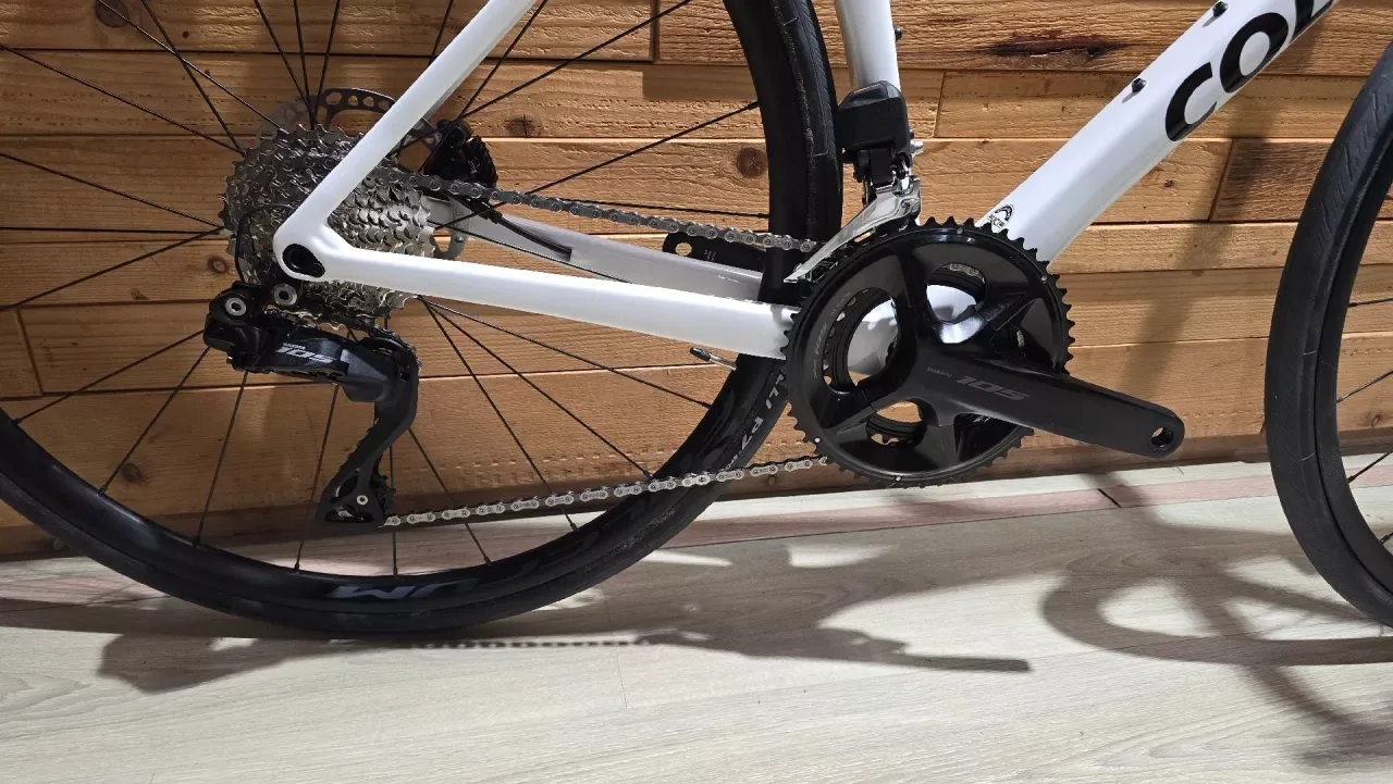 Vélos de route Colnago V3 Disc 105 Bike | Campsider
