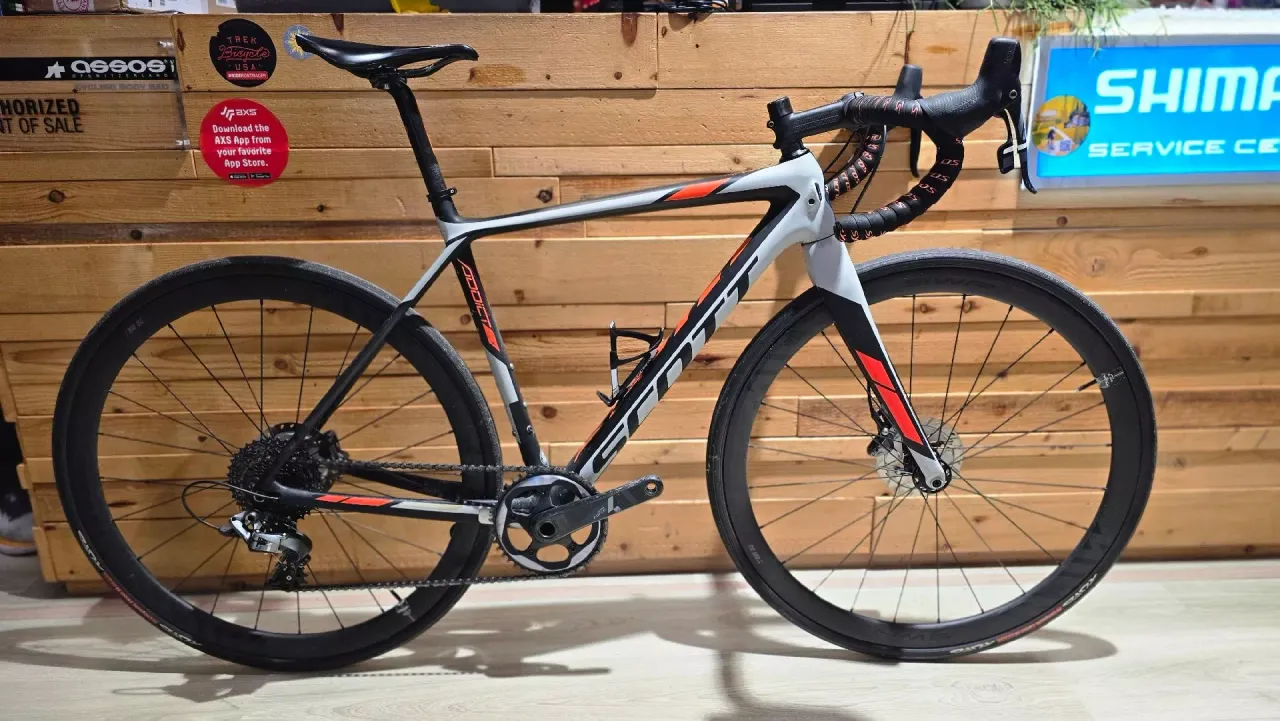 Vélo gravel Scott Addict Cx 20 Disc | Campsider