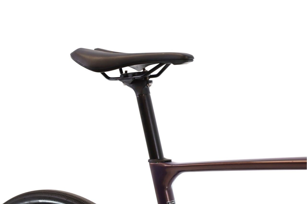 Vélo de route Giant Defy Advanced 0 Di2 12V | Campsider