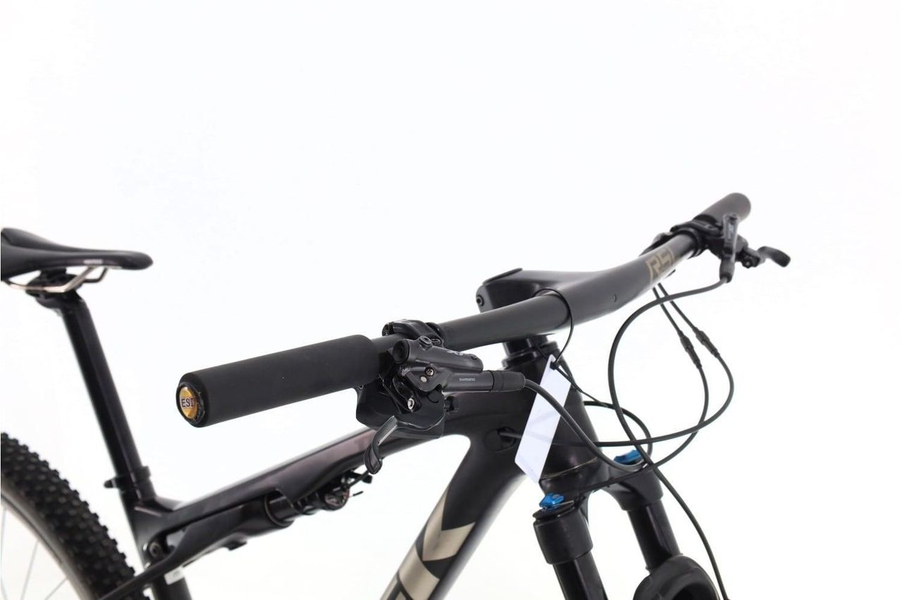 VTT Trek Supercaliber 9.8 GX AXS Gen 1 | Campsider