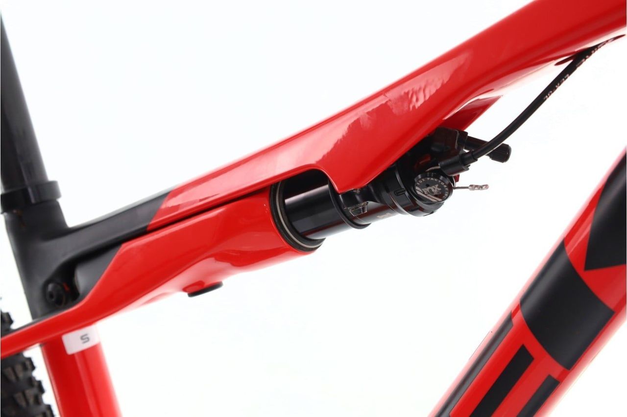 VTT Trek Supercaliber 9.8 XT | Campsider