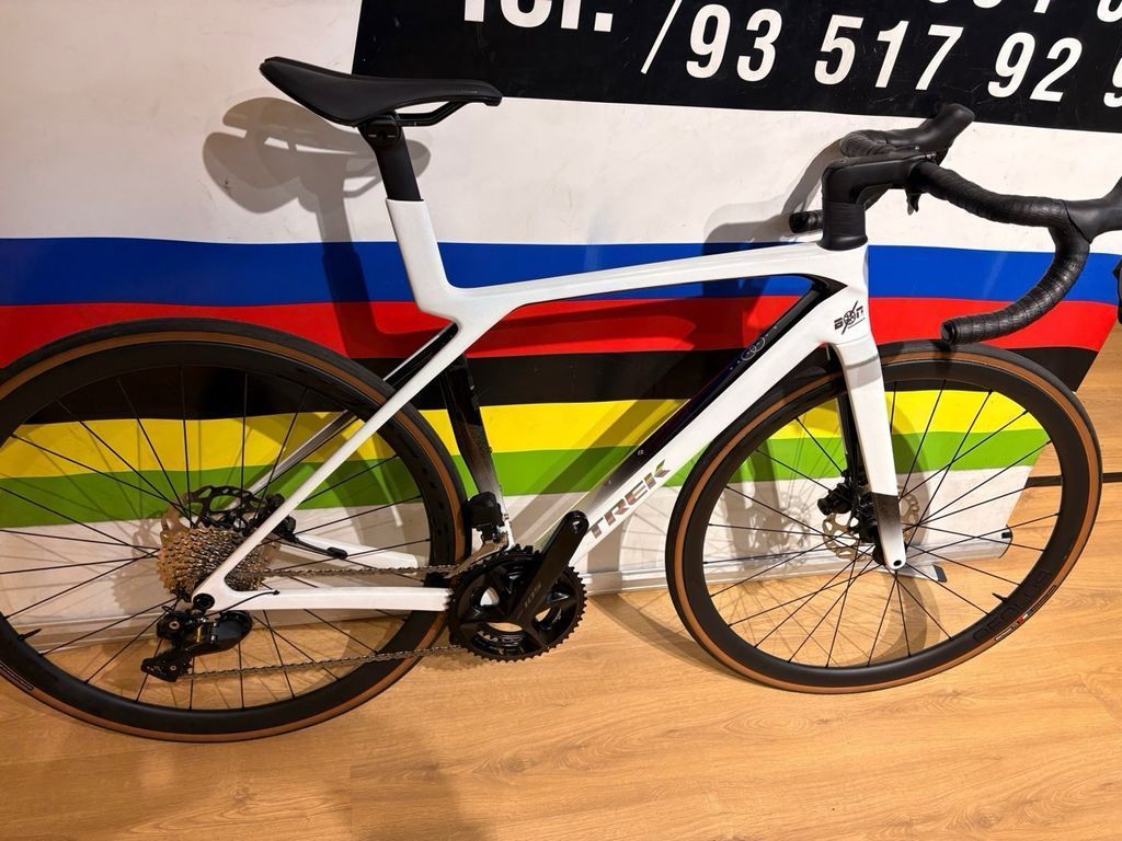 Vélo de route Trek Madone Sl6 Gen 8 | Campsider