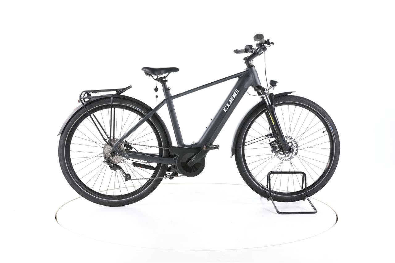 Vélo électrique Cube Touring Hybrid ONE | Campsider