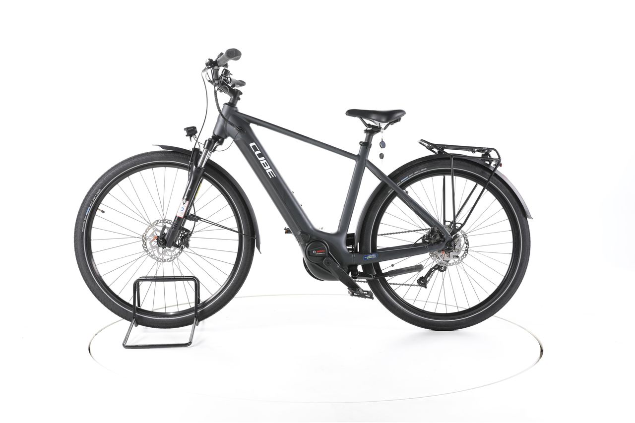 Vélo électrique Cube Touring Hybrid ONE | Campsider
